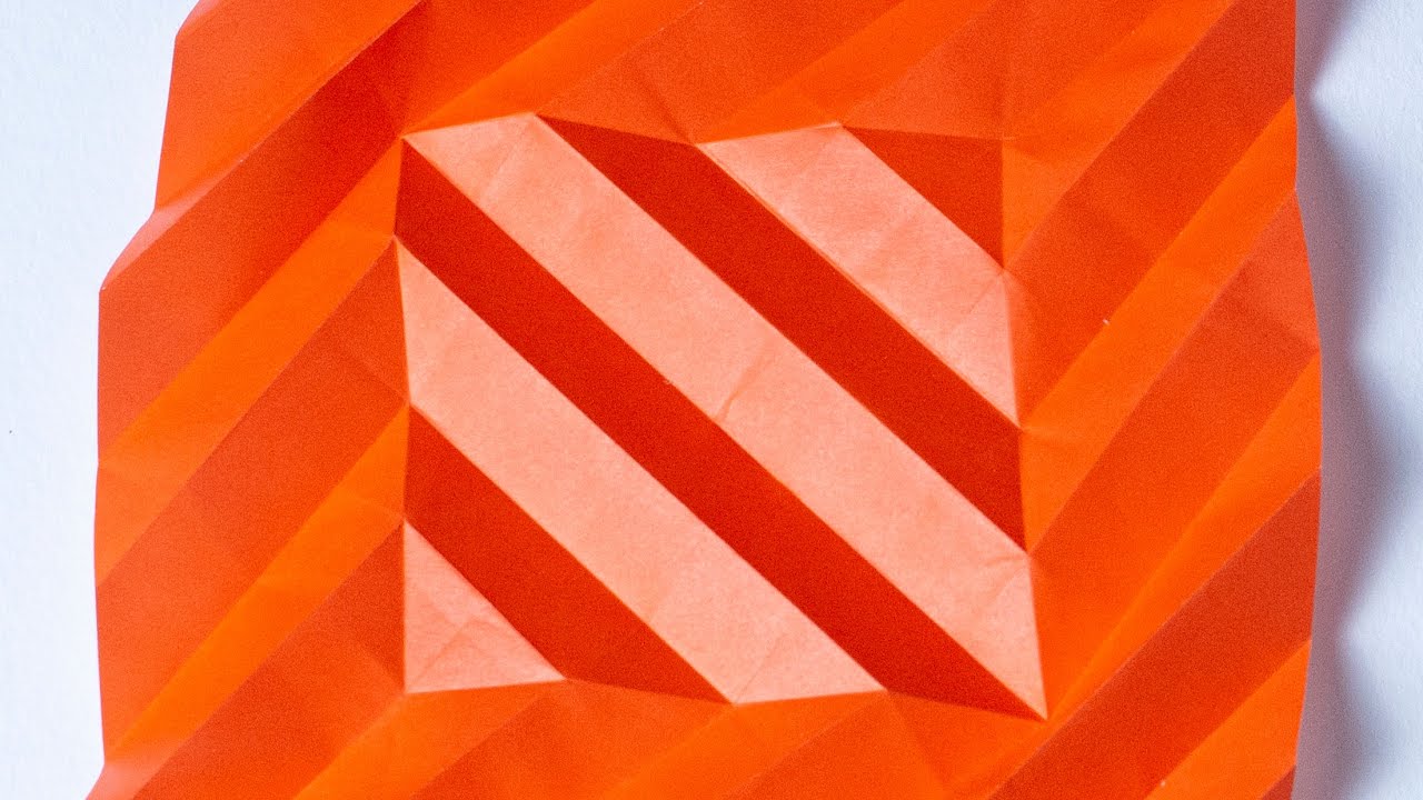 Chiaroscuro Square With No Extra Creases