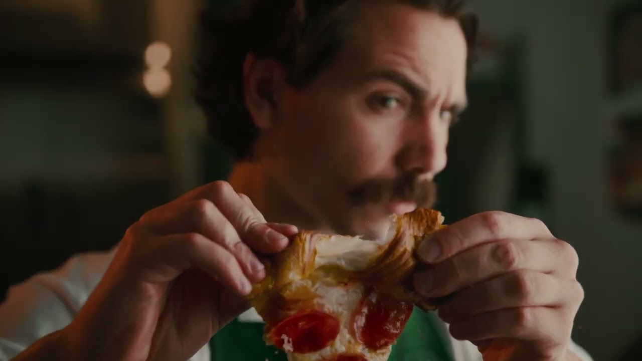 Croissant Pizza | Papa John’s Qatar