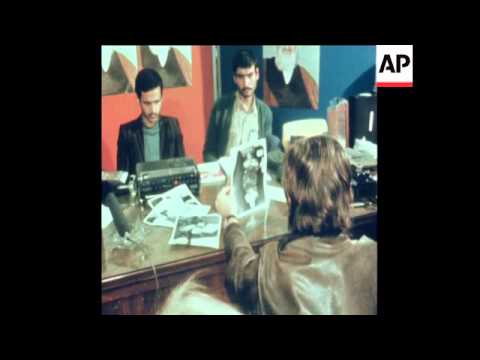 SYND 29 10 80 BACKGROUND REPORT ON US HOSTAGES