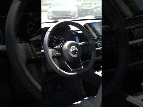 2023 Nissan Pathfinder SL | Universal Nissan