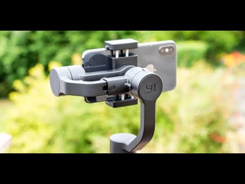 Yi Smartphone Gimbal Review: Get Super Smooth Video from Your Phone