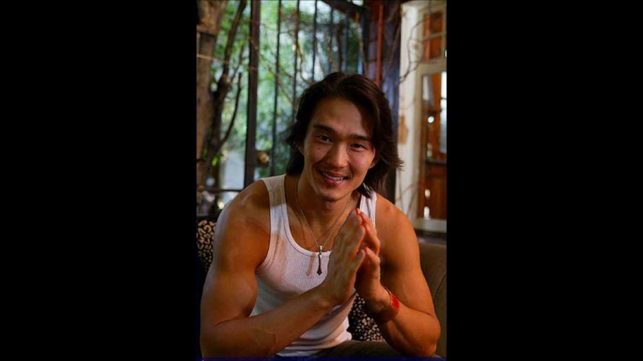 Karl Yune's sexy face!