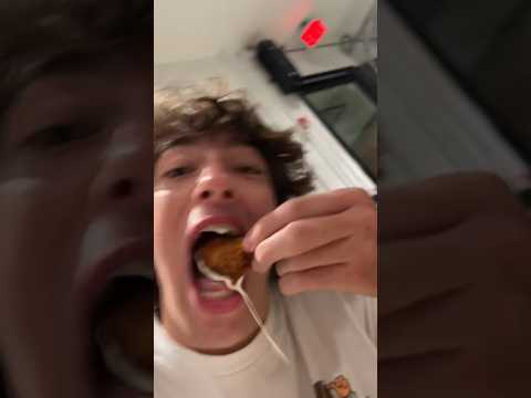 Baylen Levine Only Eats Chicken Wings