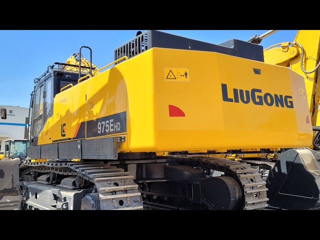 Hydraulic Excavator - 965E Excavator Wholesale Trader from Belagavi