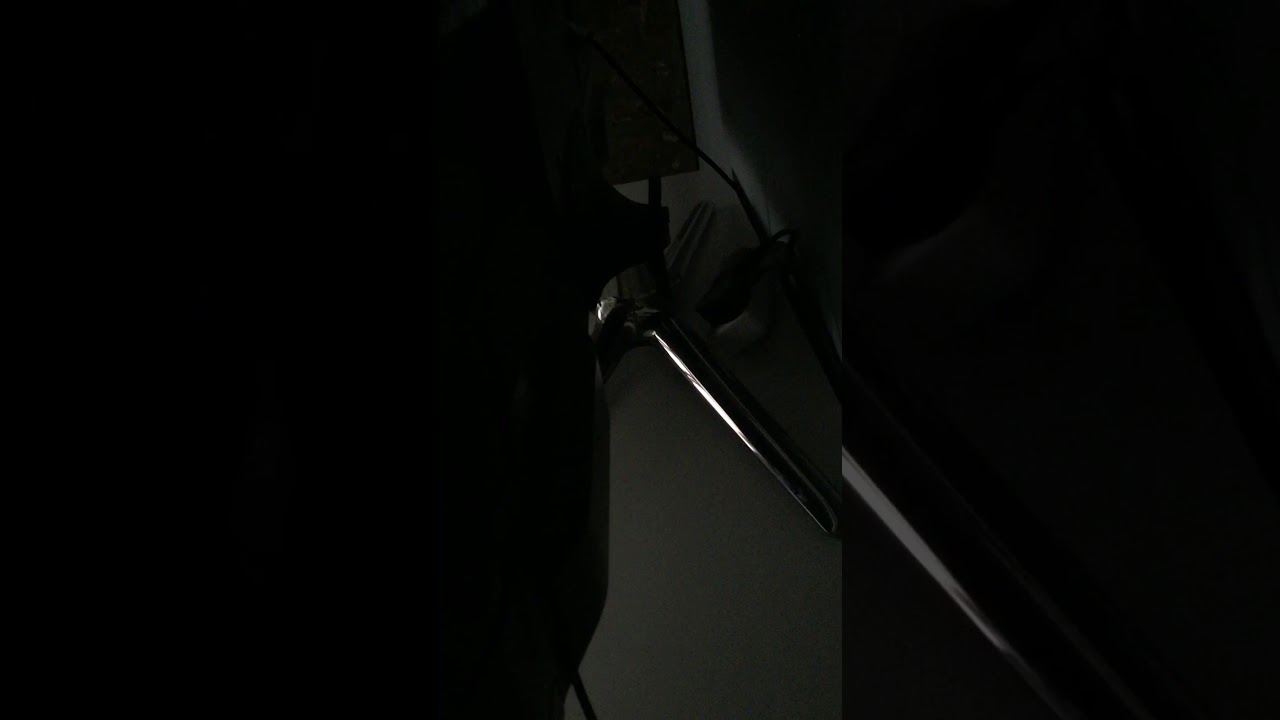 How to turn on a tv without a remote