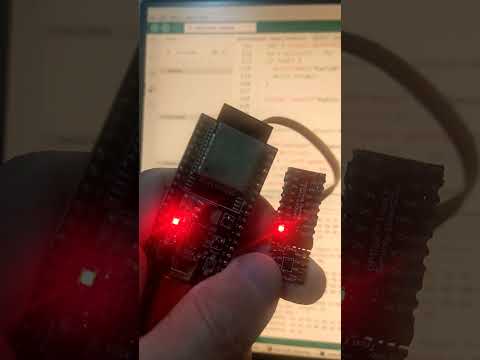 An #ESP32 assisted by an #Infineon #Optiga Trust-X for generating security keys.