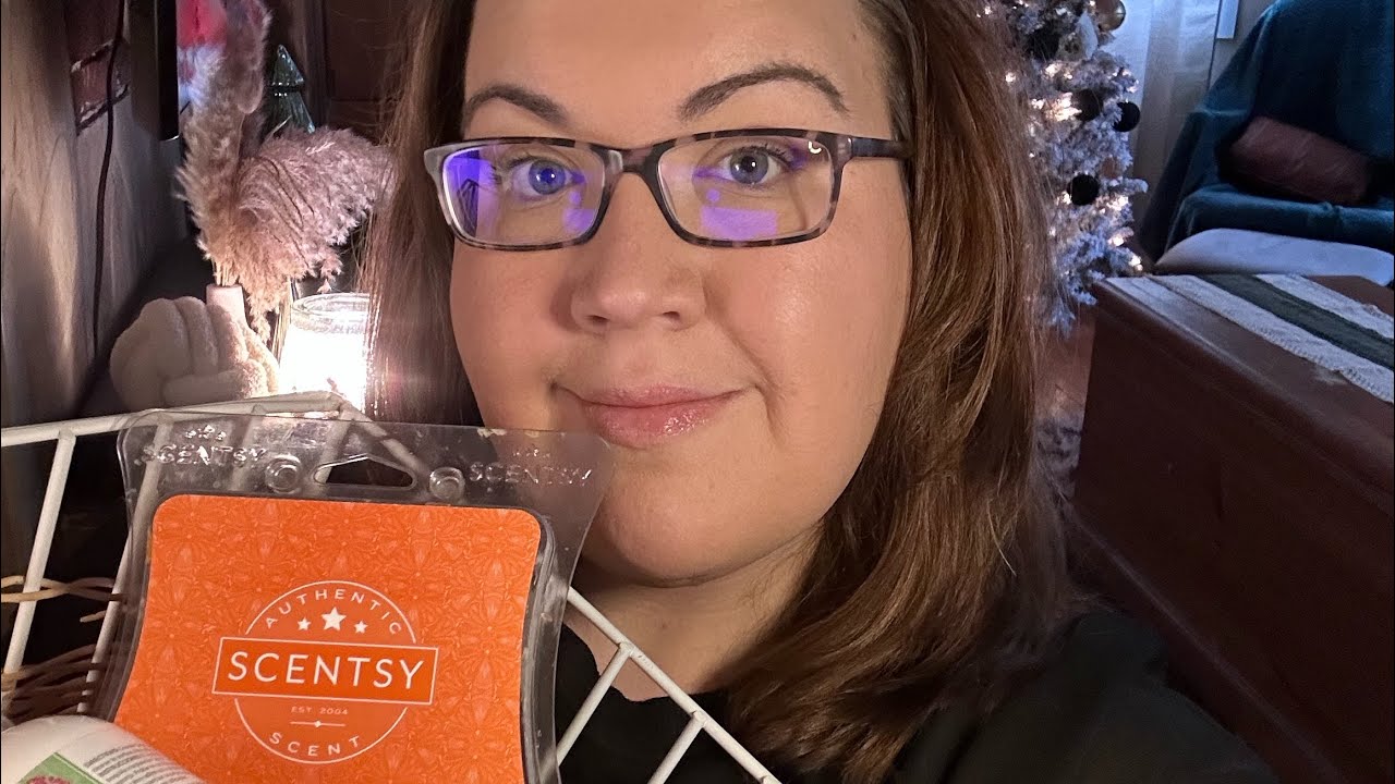 What I've Been Warming: Scentsy + Vendor Wax