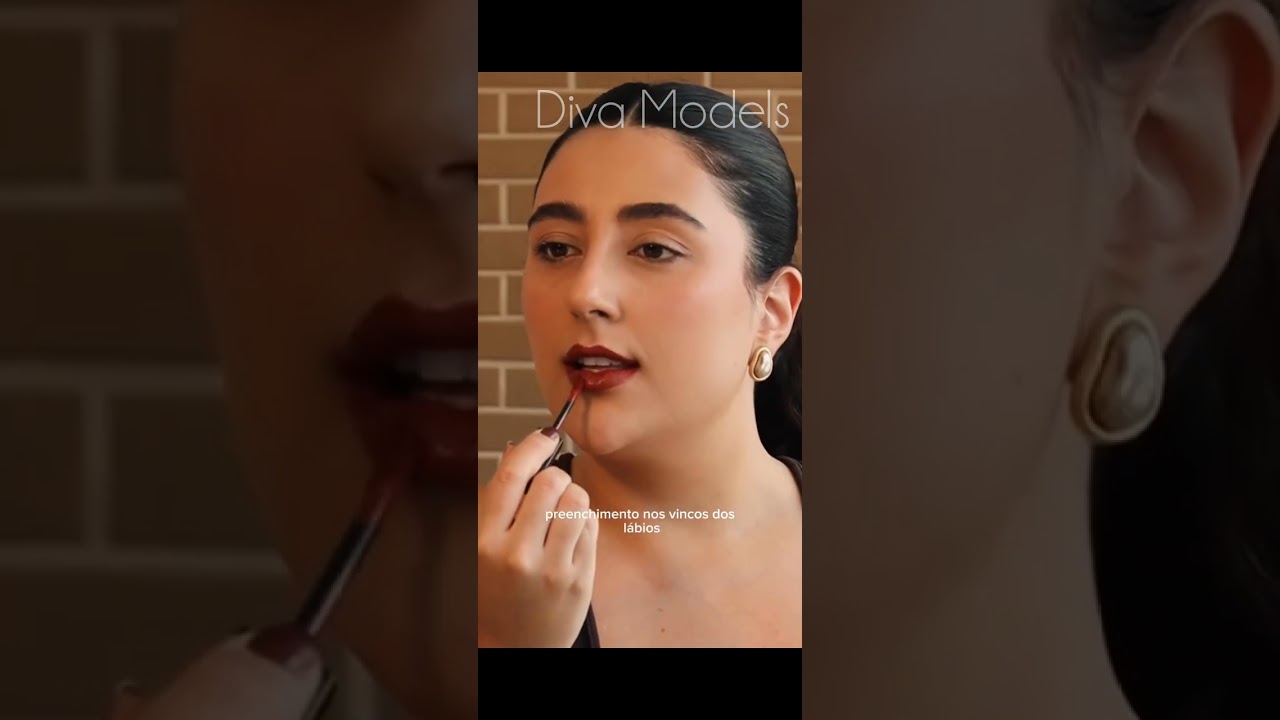 Carla Mortiz: The Curvy Queen Who Redefined Confidence on Instagram!