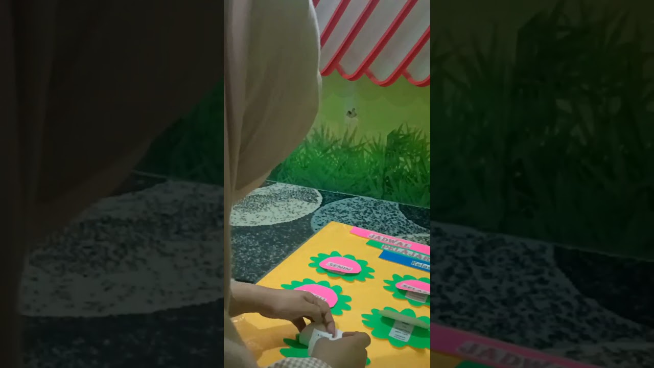 Membuat Jadwal Pelajaran Kelas 1 SD