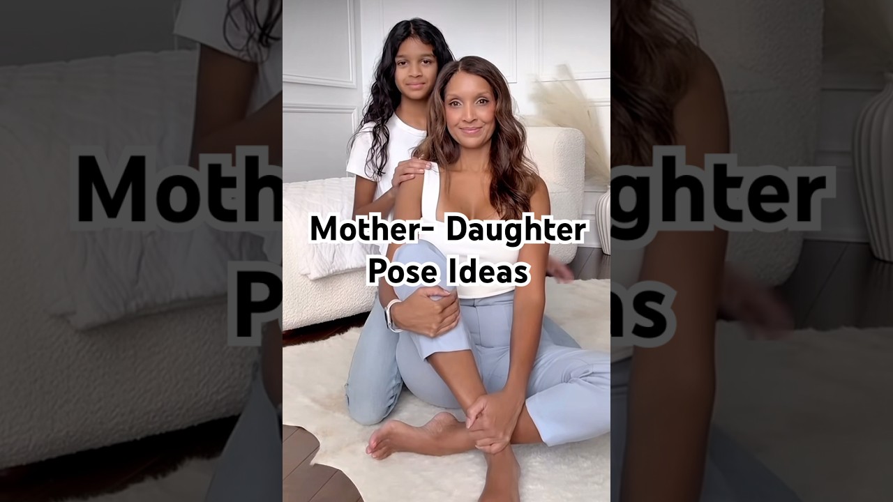 Mother-Daughter Pose For Photoshoot #poses #pose #photoshoot #photoposeidea