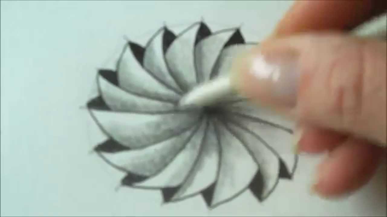 How to draw tanglepattern Phicops in a circle