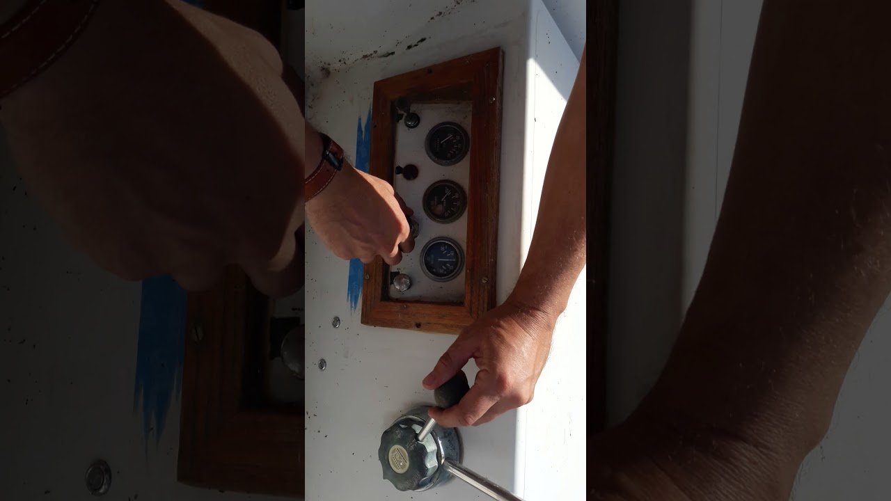Starting problems on atomic 4 post water intrusion