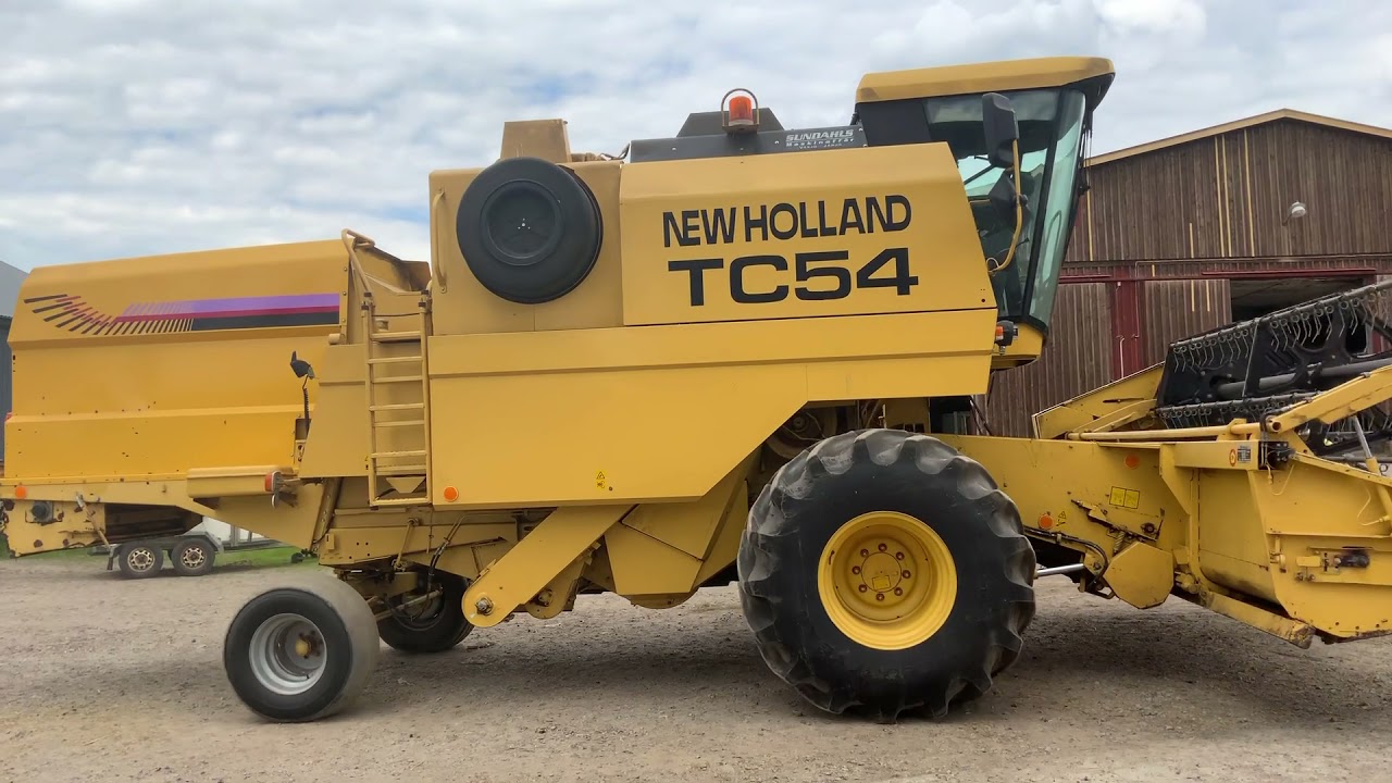 Skördetröska New Holland TC54