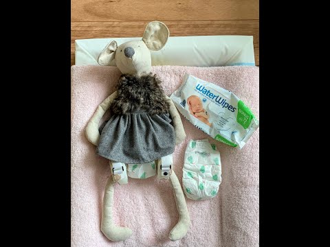 Denis Browne bar for Developmental Dysplasia of the hip - How to easily change a wet nappy