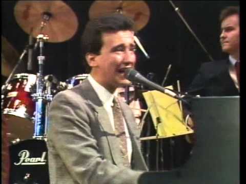 Remembering Roger Bennett – Make A Joyful Noise