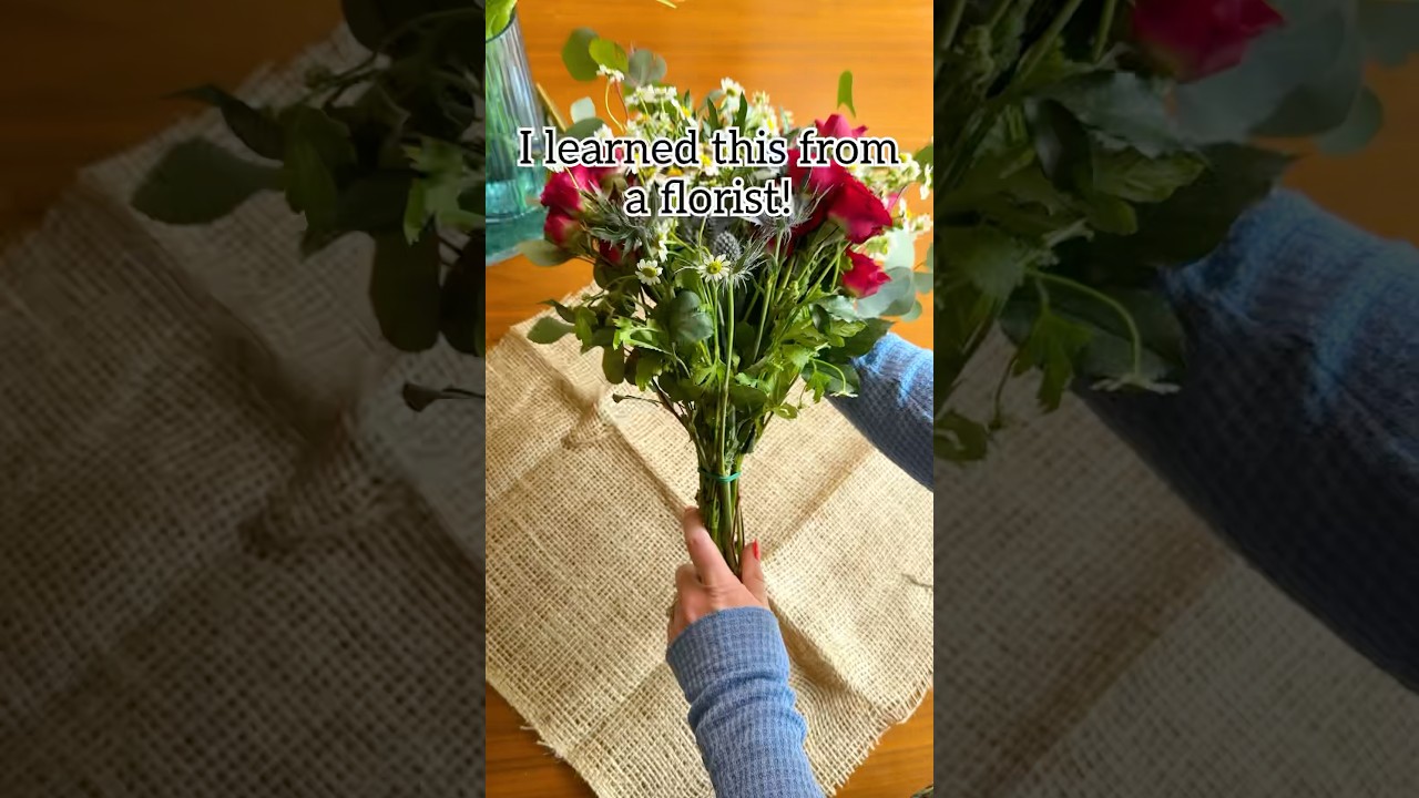 Easy burlap bouquet wrapping technique! #bouquet #craft