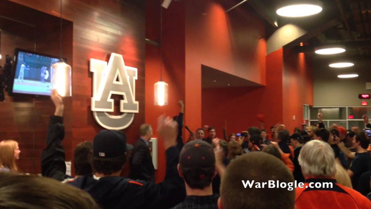 Bruce Pearl Sung Happy Birthday, Cuts His Own Cake