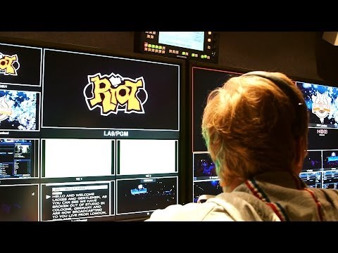 London Road Show - Behind the Scenes