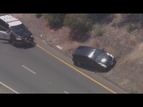 Two arrested following pursuit in Woodland Hills