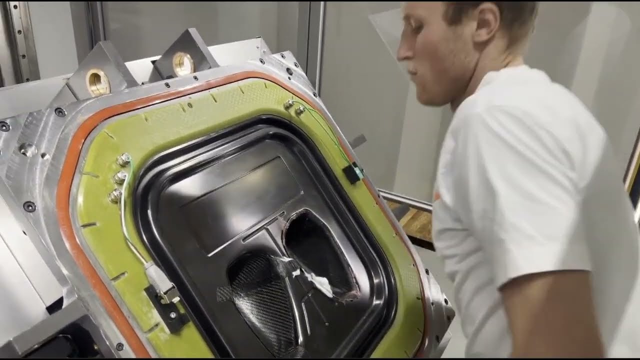 INTRODUCING CORECLAVE: A 5-MINUTE AUTOCLAVE!