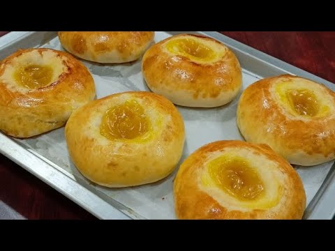 BREAD WITH MANGO FILLING