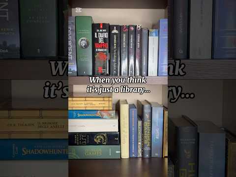 Have you ever seen the library like this? #library #booklover #painter #artist #books #bookedges