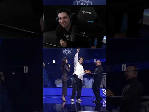 T1 GUMAYUSI ICONIC WORLDS MOMENT 😱