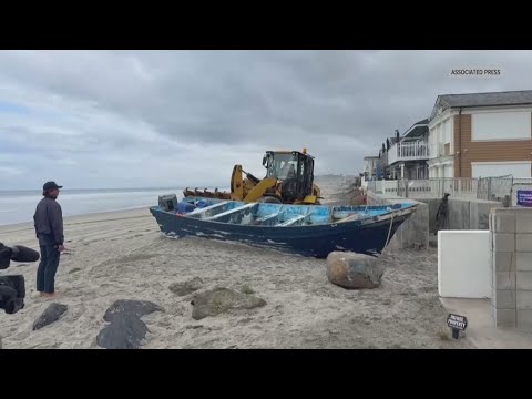 3 killed, others missing after boat capsizes in San Diego