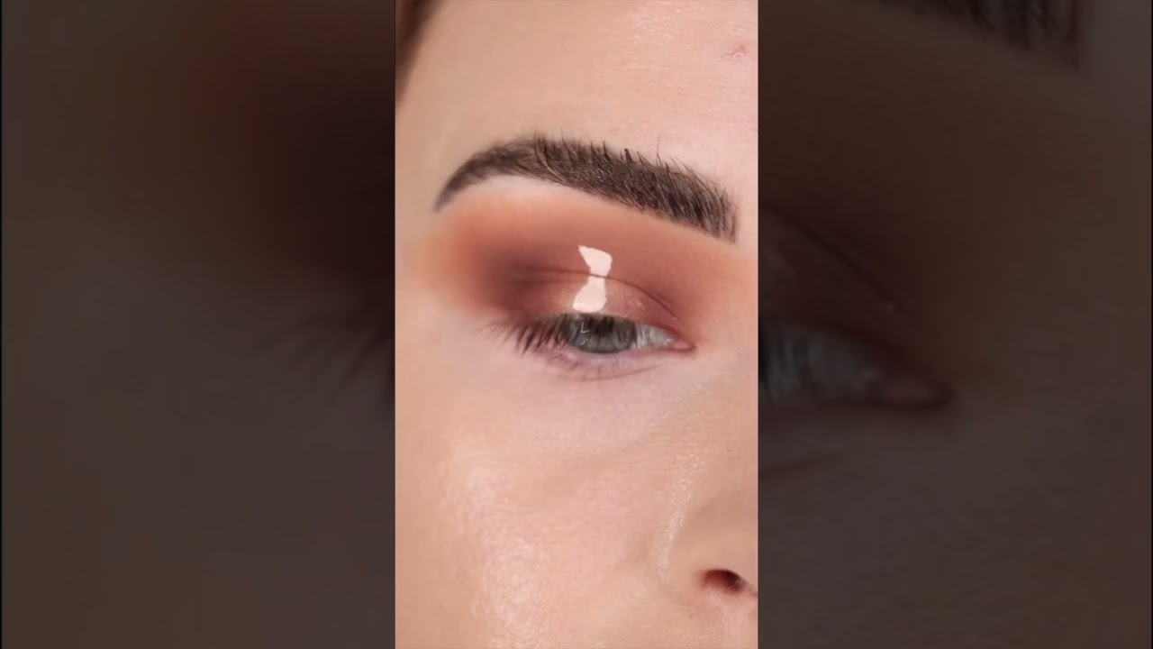 Halo Eye with ABH Soft Glam palette #haloeye #haloeyemakeup #softglam #anastasiabeverlyhills