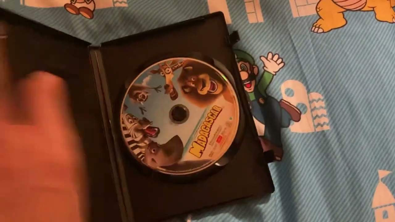 Madagascar (2005) DVD Overview
