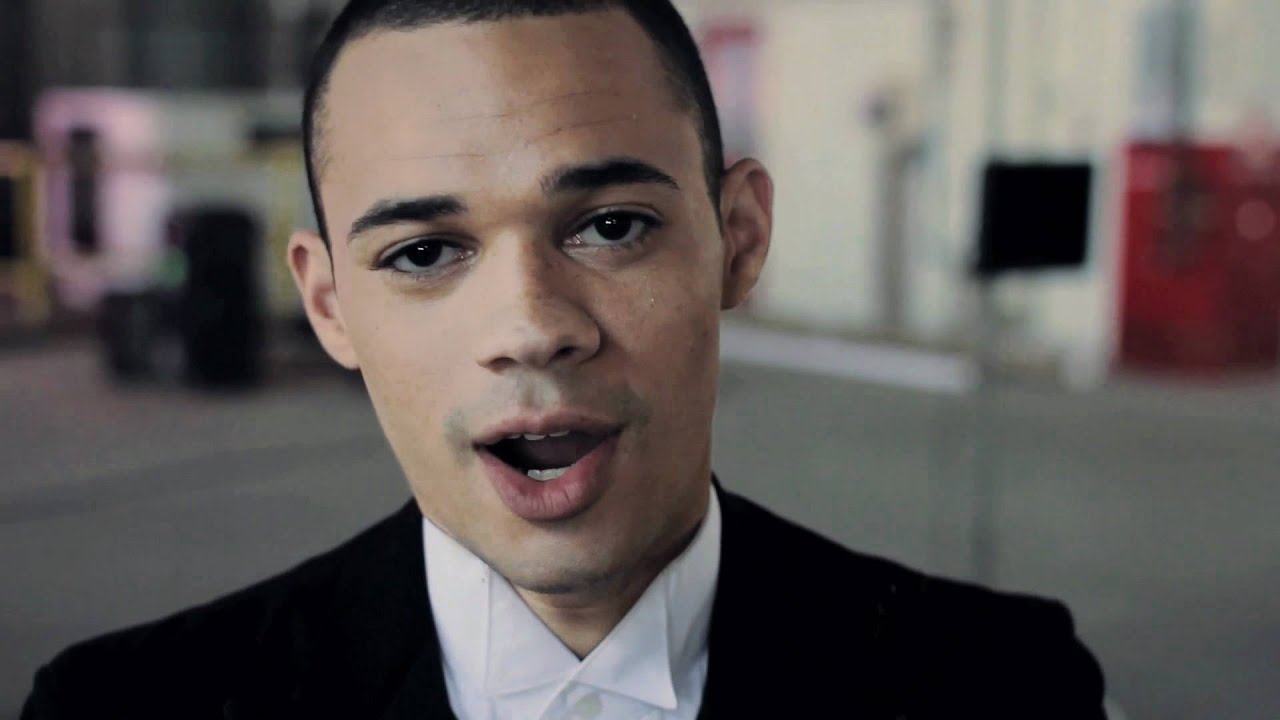 What does Royal Tailor mean?