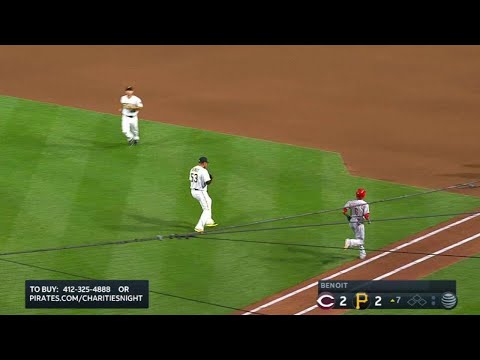 CIN@PIT: Benoit retires Hamilton in his Pirates debut