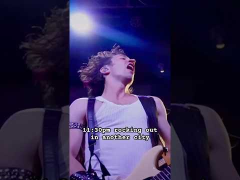 🤠🎸 #rock #concert #desrocs #badflower #rockmusic #concerts #rockconcert #farmlife #horselife #farm