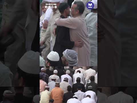 Muslims gather at historic Jama Masjid to celebrate end of Ramadan