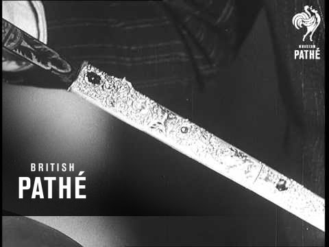 The First Pictures Of The Crown Jewels In The Tower Of London (1937)