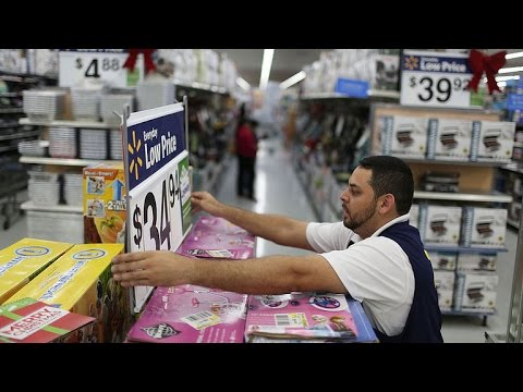 Walmart tops the Fortune 500, and other MoneyWatch headlines