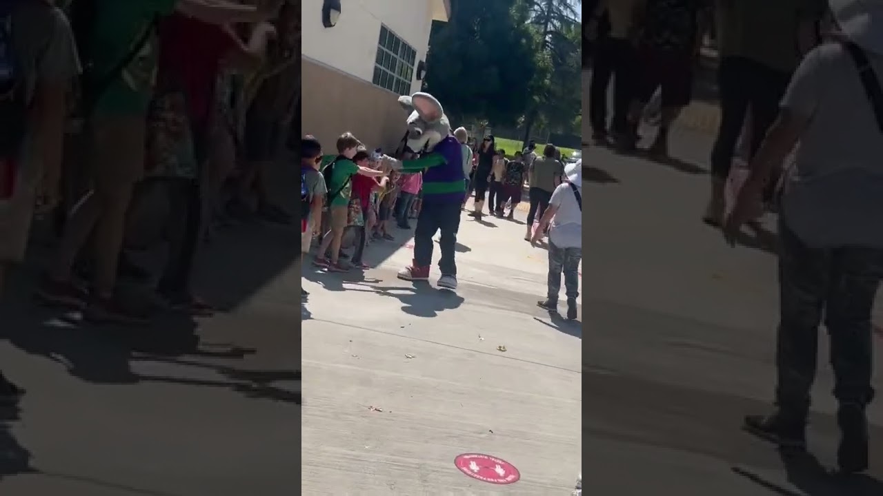 Chuck E. Cheese school fundraising event!!