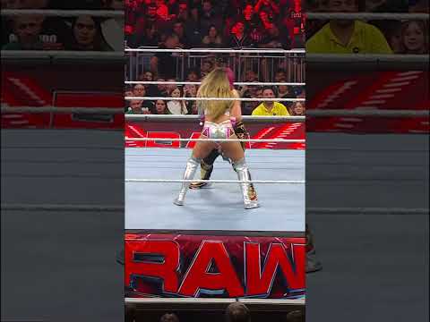 Chelsea Green got an in-ring introduction to Asuka on Raw! #Short
