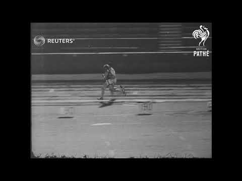 USA: ATHLETICS: SANTEE TRIES AGAIN: (1954)