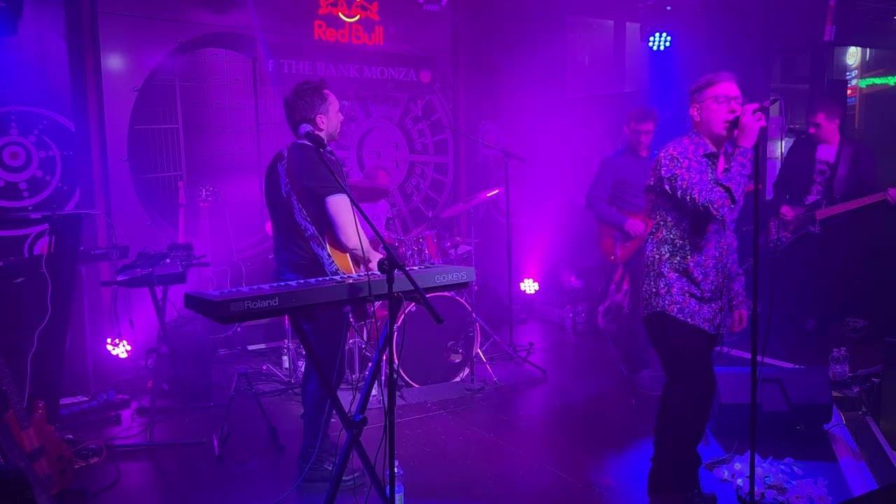 The Ruffians - The Boy With the Thorn in His Side