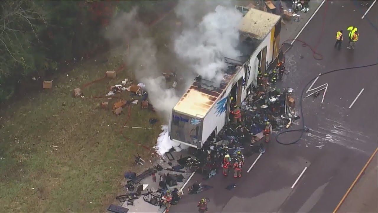 Family loses everything in moving van fire