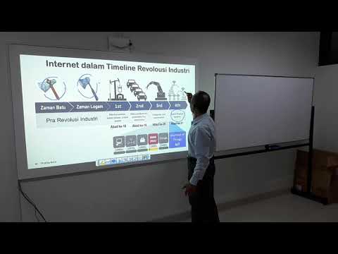Uji coba Smart Projector di Ruang Kuliah UNY