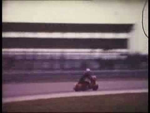 Vintage footage of Lambrettas racing at Thruxton | lambrettista.net