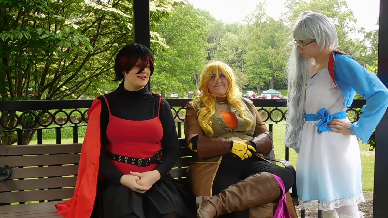 RWBY Cosplay: What is Bumblebee?