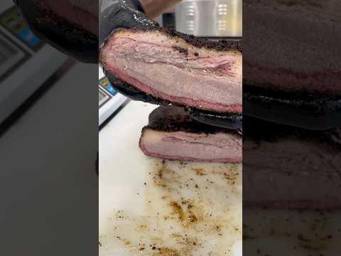 BEEF BRISKET 💨💨lesbbq.com