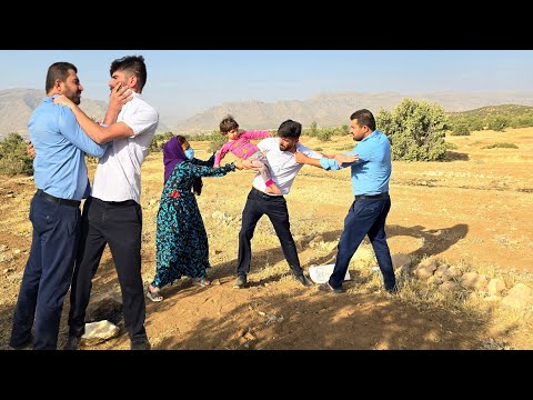 Narges and her children were saved from the clutches of Mahdi by an unknown man