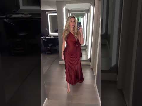 Outfit ideas: what to wear to a black tie wedding