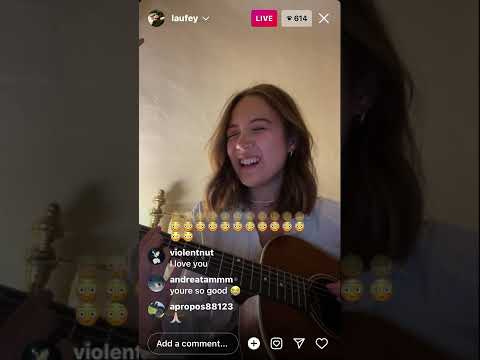Everything I Know About Love by Laufey (full song live)