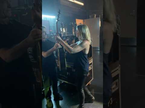 The last moments before a Sarah McLachlan show begins… #sarahmclachlan #backstage #behindthescenes