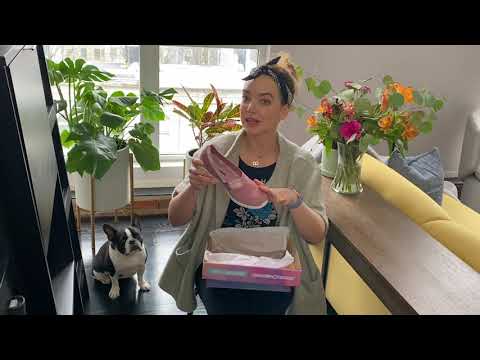 The Be Lux Daylight Sneakers | Lauren Gambino from Skechers | Between Friends